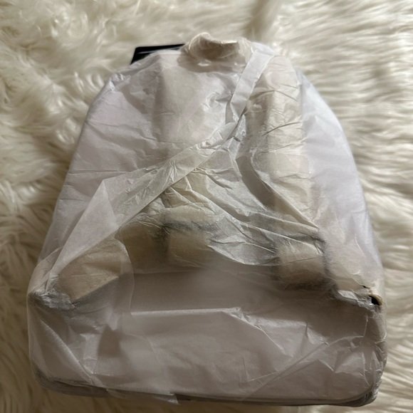 Loungefly | Bags | Loungefly Disney Hocus Pocus Binx Glowinthedark Mini ...